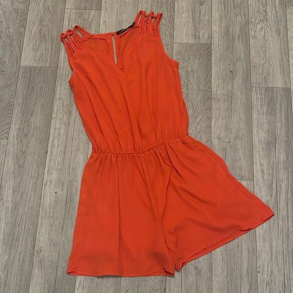 Doe & Rae | Pants & Jumpsuits | Doe Rae Orange Eyelet Sleeve Short ...